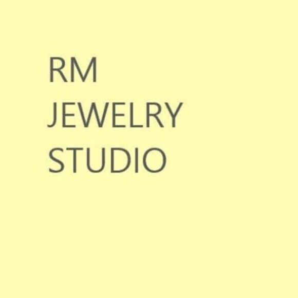 RM JEWELRY STUDIO | Jewelry | New 3 Layered Silver Necklaces Steel ...